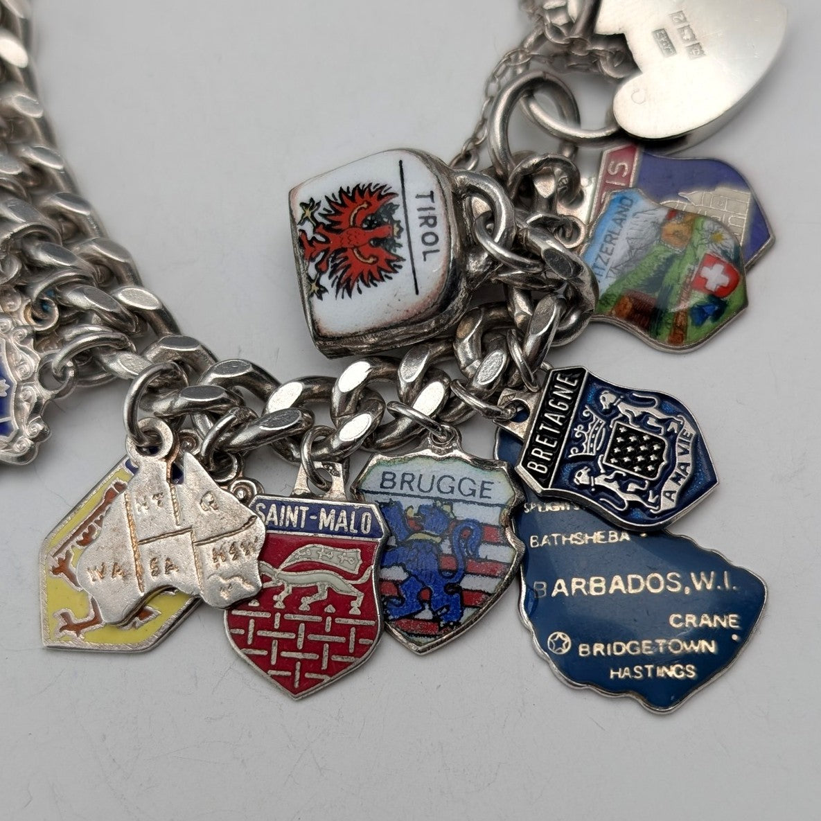 1965年 英国ヴィンテージ 純銀製 チャームブレスレット 74g WJS – SILVER-LUG